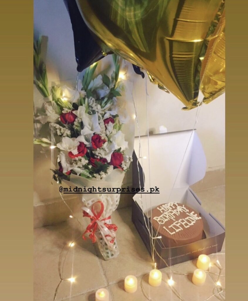 Flower Bouquet Balloons And Cake Midnight Surprises